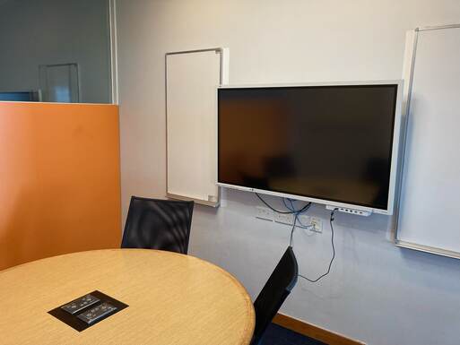 Group Study Room LC-02 - HKUST Library Floorplans