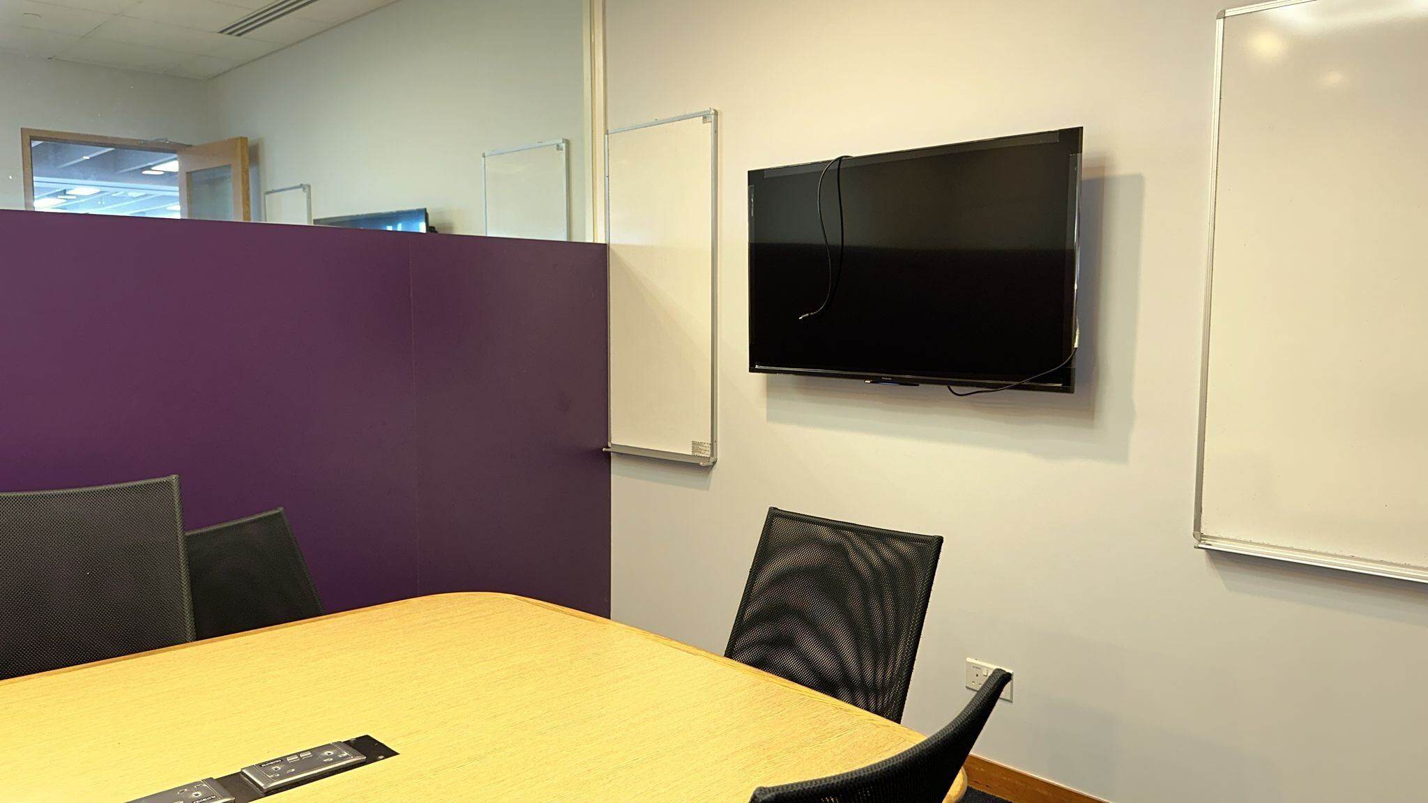 Group Study Room LC-17 - HKUST Library Floorplans